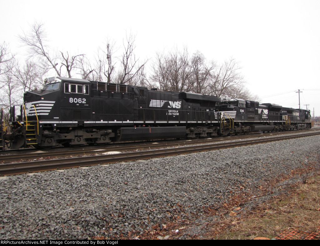 NS 8062 and 1044